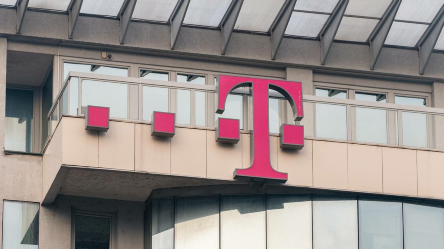 T-Mobile Reports Stellar Q2 2024 Earnings - Futurum